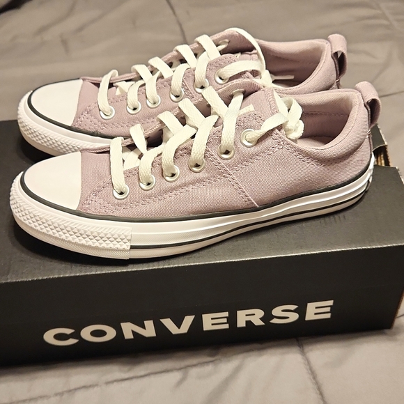 Converse | Shoes | Converse Canvas Sneaker | Poshmark